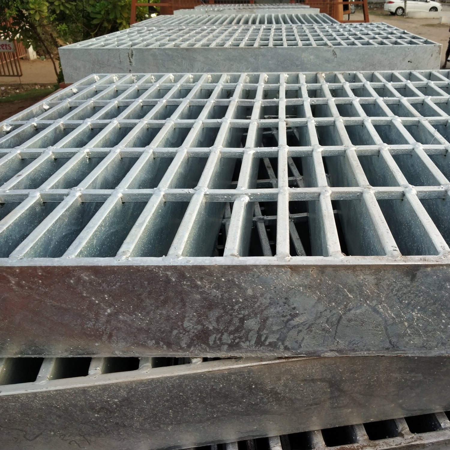 Jual Plain Steel Grating Kirim ke Merauke - Besi Grating Besi.co.id