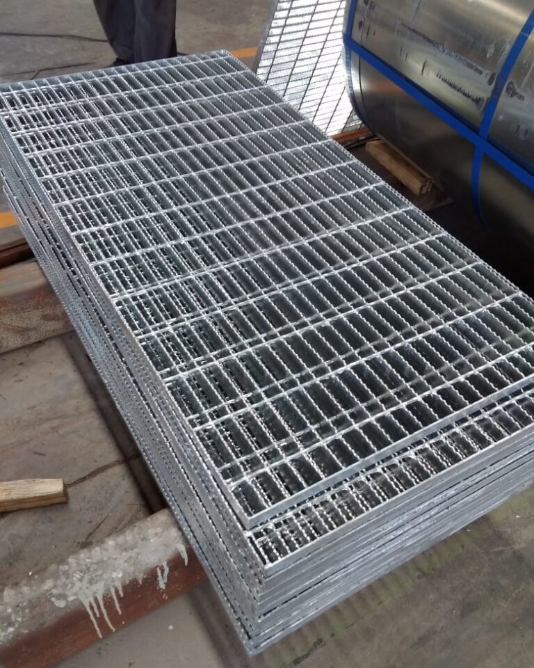Serrated Steel Grating - Besi Grating Besi.co.id
